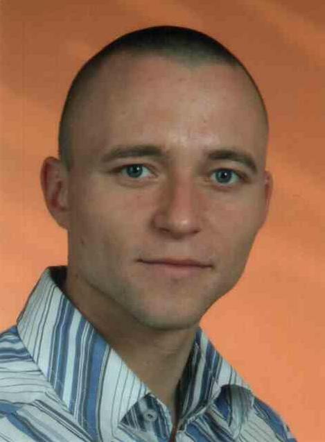 Schnell wurden meine Eltern überredet und eine Zuchtanlage gebaut.Nun ...